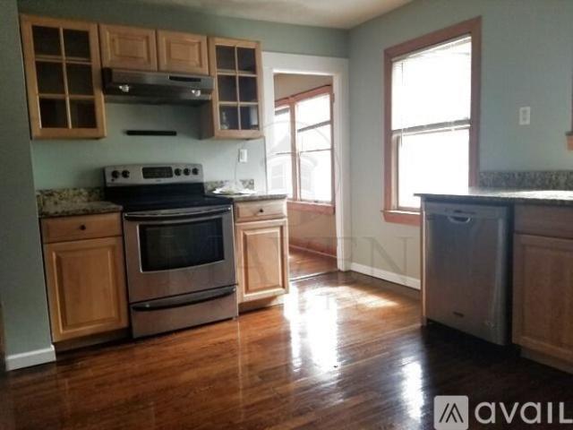 3 BR, 1 BA Apartment 126 Albion St, Unit 1, Somerville, MA 02144