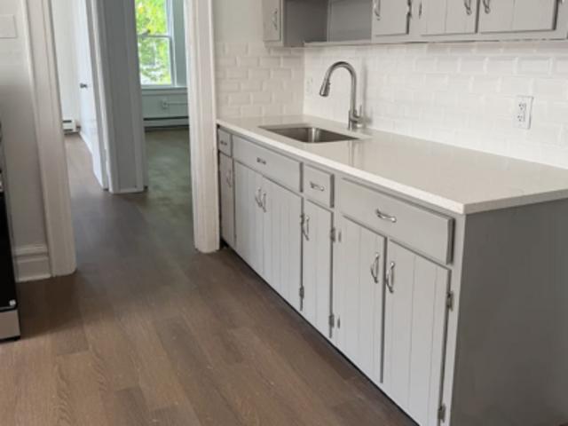 3 BR, 1 BA Apartment 12 Patten Pl, Unit 2, Newark, NJ 07112