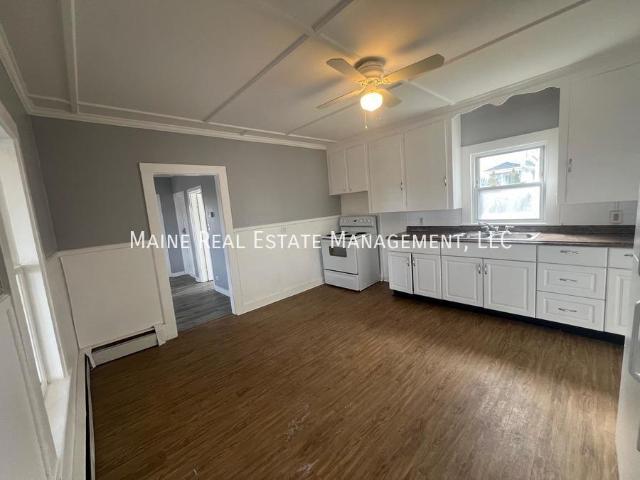 3 BR, 1 BA Apartment 12 Vigue St. Apt Waterville, ME 04901