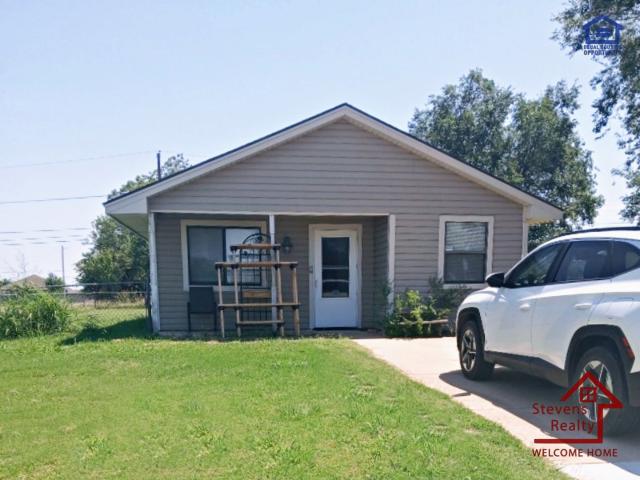 3 BR, 1 BA Apartment 1302 SW Texas Ave, Lawton, OK 73501