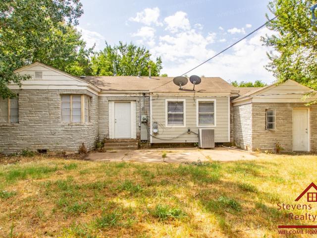 3 BR, 1 BA Apartment 1303 NW Taylor Ave, Lawton, OK 73507