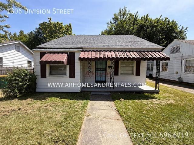 3 BR, 1 BA Apartment 1306 Division Street, North Little Rock, AR 72114