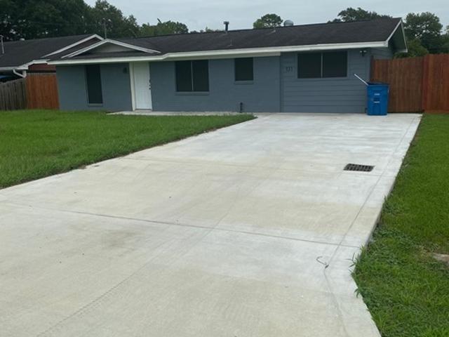 3 BR, 1 BA Apartment 131 Jerry Dr, Nederland, TX 77627