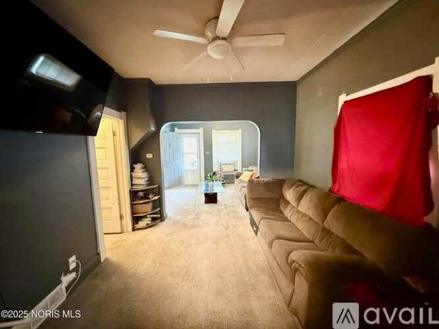 3 BR, 1 BA Apartment 1321 Gordon Street, Toledo, OH 43609