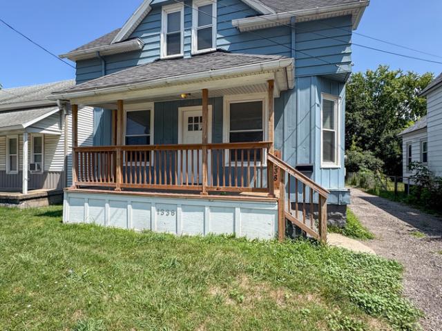 3 BR, 1 BA Apartment 1338 Alpine Ave NW, Grand Rapids, MI 49504