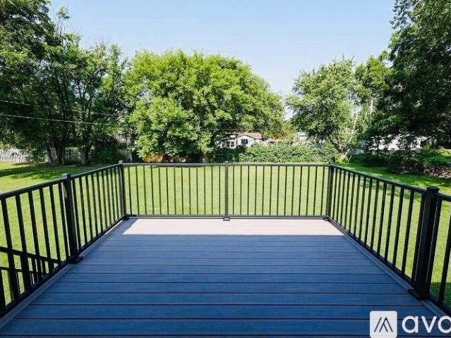 3 BR, 1 BA Apartment 13752 Round Lake Boulevard Northwest, Unit #1, Andover, MN 55304