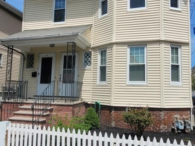 3 BR, 1 BA Apartment 1 A Eliot Street, Unit 1A Eliot, Somerville, MA 02143