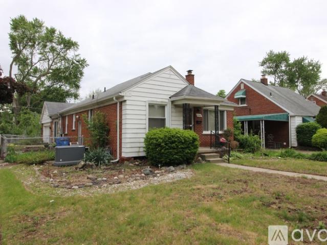 3 BR, 1 BA Apartment 24301 Colgate Street, Dearborn Heights, MI 48125