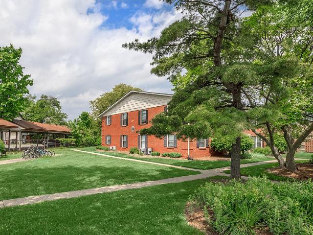 3 BR, 1 BA Apartment 2450 Sycamore Lane Unit 22B, West Lafayette, IN 47906