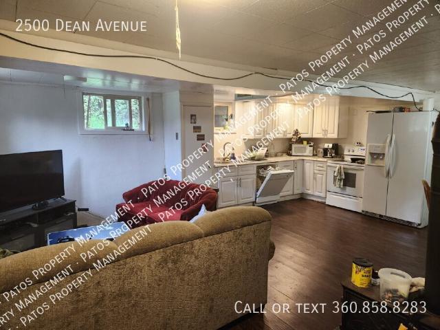 3 BR, 1 BA Apartment 2500 Dean Avenue, Bellingham, WA 98225