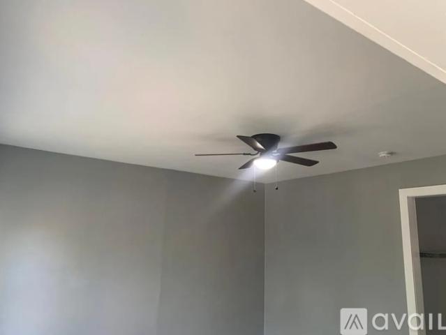 3 BR, 1 BA Apartment 2526 W Grant St, Unit 2, Milwaukee, WI 53215
