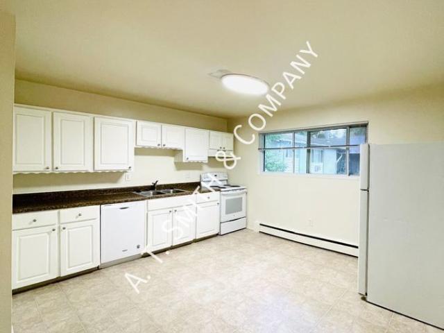 3 BR, 1 BA Apartment 2545 S. Sheridan Blvd Lakewood, CO 80227