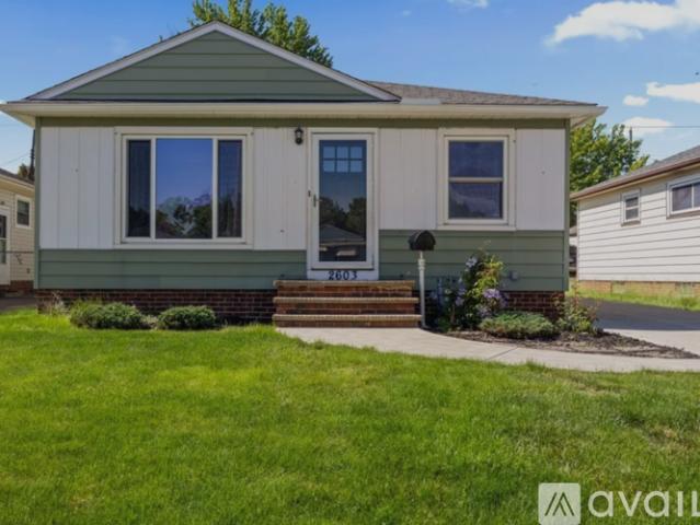 3 BR, 1 BA Apartment 2603 Center Dr, Parma, OH 44134