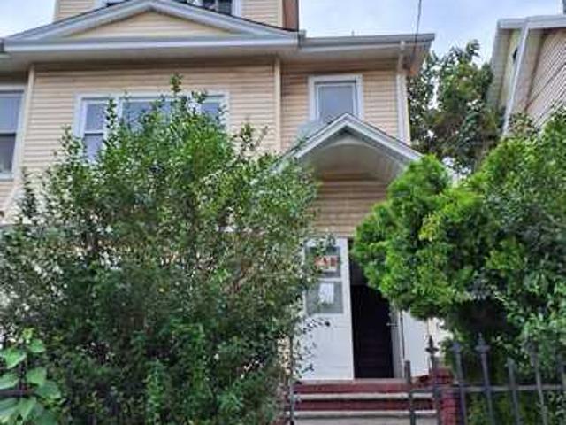 3 BR, 1 BA Apartment 267 Goldsmith Ave, Unit 3, Newark, NJ 07112