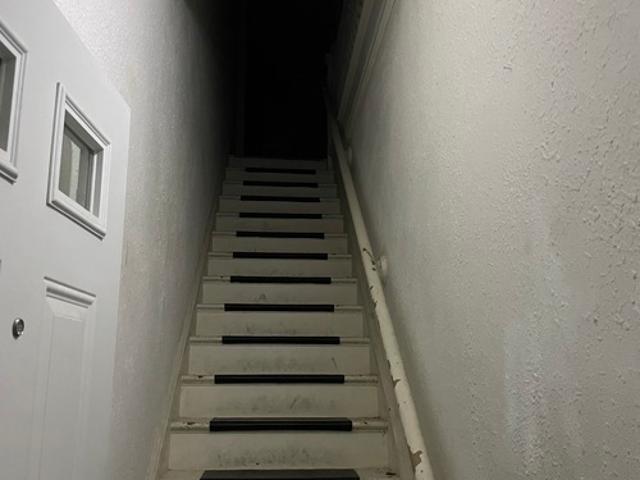 3 BR, 1 BA Apartment 2664 Nebraska Ave, Unit 2F, St. Louis, MO 63118