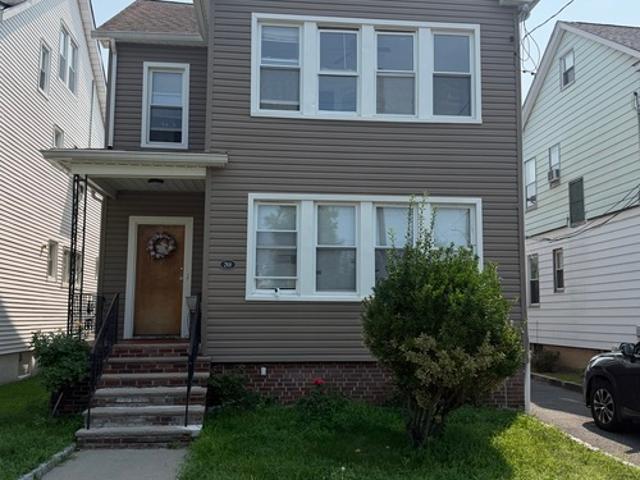 3 BR, 1 BA Apartment 268 Ampere Pkwy, Unit 2, Bloomfield, NJ 07003