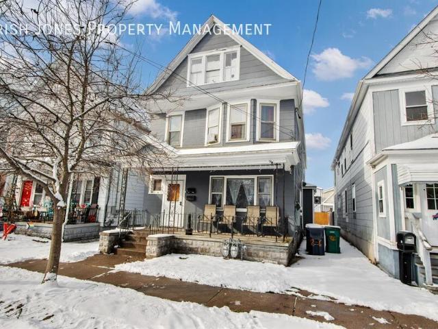 3 BR, 1 BA Apartment 26 Bolton Place, Buffalo, NY 14210