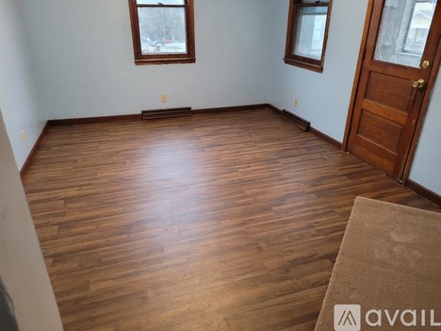 3 BR, 1 BA Apartment 270 Liberty St, Unit Unit A, Sharon, PA 16146