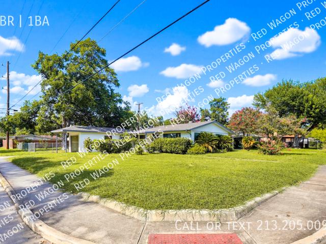 3 BR, 1 BA Apartment 271 Wayside Dr, San Antonio, TX 78213