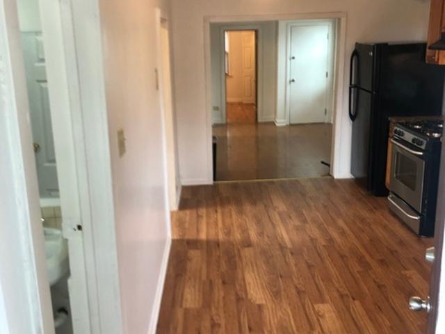 3 BR, 1 BA Apartment 2727 Orchard St, Unit B, Blue Island, IL 60406