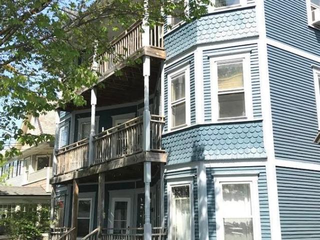 3 BR, 1 BA Apartment 272 Pearl StreetApt, Burlington, VT 05401