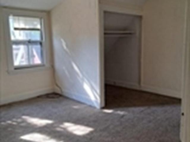 3 BR, 1 BA Apartment 276 Highland St, Worcester, MA 01602