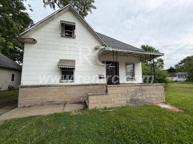 3 BR, 1 BA Apartment 2809 Main, Danville, IL 61832