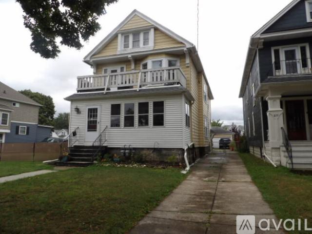 3 BR, 1 BA Apartment 281 Woodside Ave, Unit 2, Buffalo, NY 14220