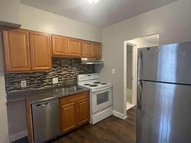 3 BR, 1 BA Apartment 2830 R Street Southeast, Unit Unit 1, Washington, DC 20020