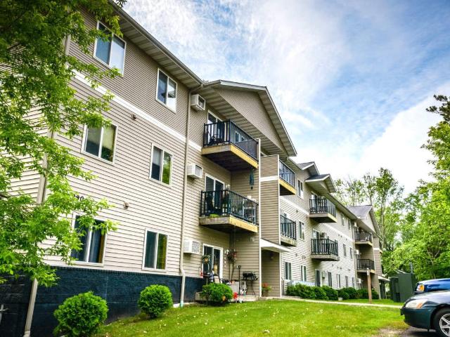 3 BR, 1 BA Apartment 290 9th Avenue Southwest Unit 110, Forest Lake, MN 55025