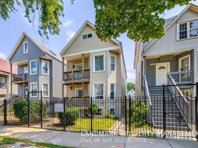 3 BR, 1 BA Apartment 2947 N Avers Ave, Chicago, IL 60618