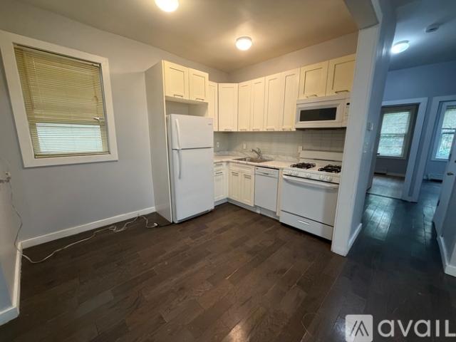 3 BR, 1 BA Apartment 29 Bartholdi Ave, Unit 1A, Jersey City, NJ 07305
