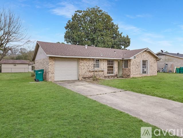 3 BR, 1 BA Apartment 2003 Ashley St, Texarkana, TX 75501
