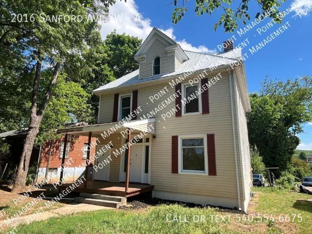 3 BR, 1 BA Apartment 2016 Sanford Ave SW, Roanoke, VA 24014