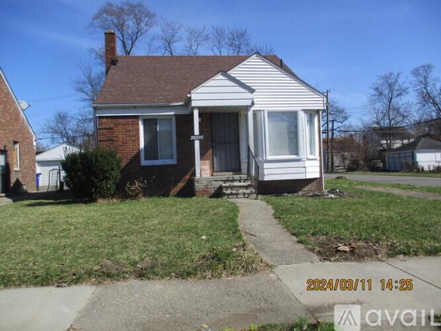 3 BR, 1 BA Apartment 20200 Ashton Ave, Detroit, MI 48219