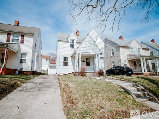 3 BR, 1 BA Apartment 2032 Glencove Dr, Toledo, OH 43609