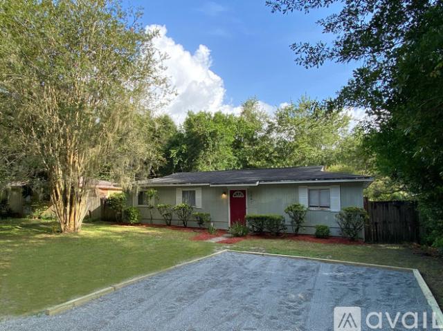 3 BR, 1 BA Apartment 2041 NW 34th Ave, Gainesville, FL 32605