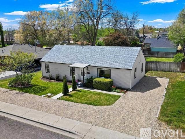 3 BR, 1 BA Apartment 2043 South Leadville Avenue, Boise, ID 83706