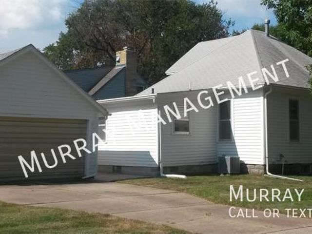3 BR, 1 BA Apartment 2048 N D St, Fremont, NE 68025