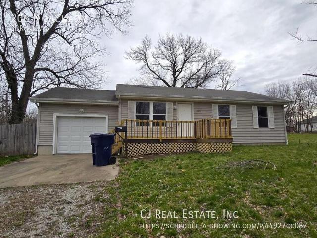 3 BR, 1 BA Apartment 206 N Jackson, Knob Noster, MO 65336