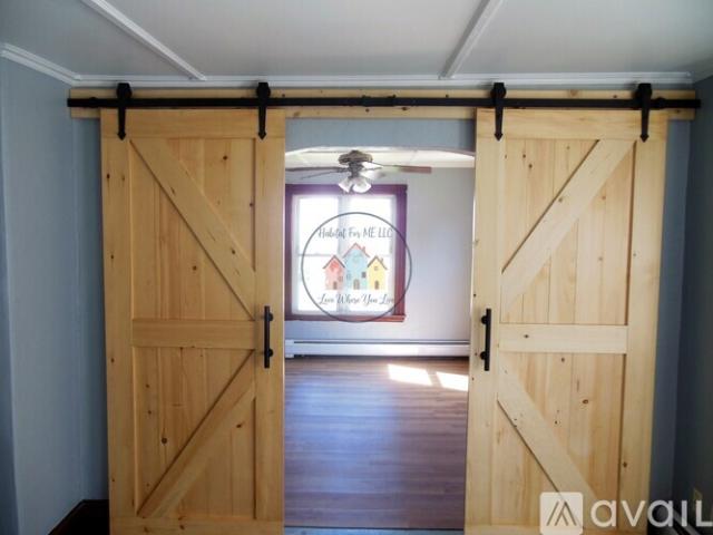 3 BR, 1 BA Apartment 20 Drummond Avenue, Unit 1, Waterville, ME 04901