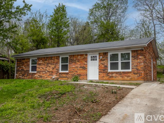 3 BR, 1 BA Apartment 213 Brooks Rd, Richmond, KY 40475