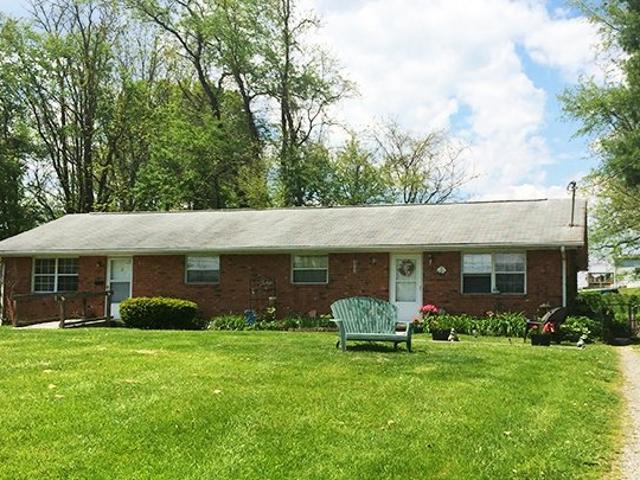 3 BR, 1 BA Apartment 213 Laurel Wood Drive, Pulaski, VA 24301