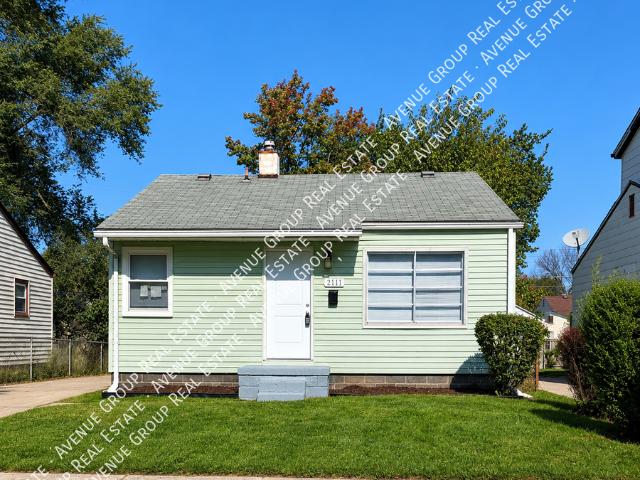 3 BR, 1 BA Apartment 2111 Otis Ave, Warren, MI 48091