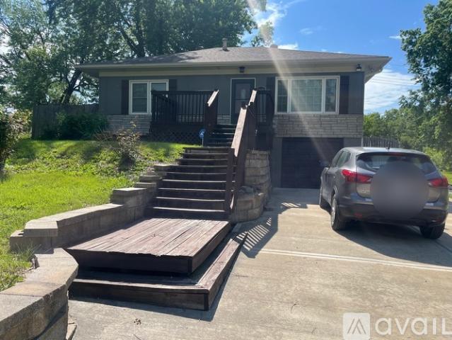 3 BR, 1 BA Apartment 2118 South 47th Street, Kansas City, KS 66106