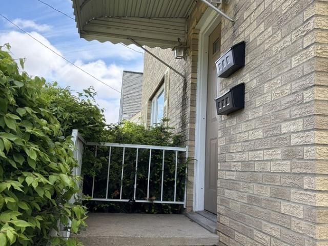 3 BR, 1 BA Apartment 21252 Goller Ave, Euclid, OH 44119