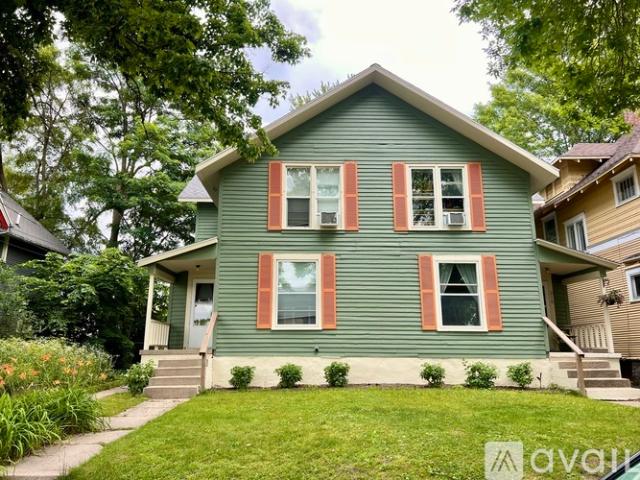 3 BR, 1 BA Apartment 214 Warren Avenue Southeast, Unit 214 Warren, Grand Rapids, MI 49506