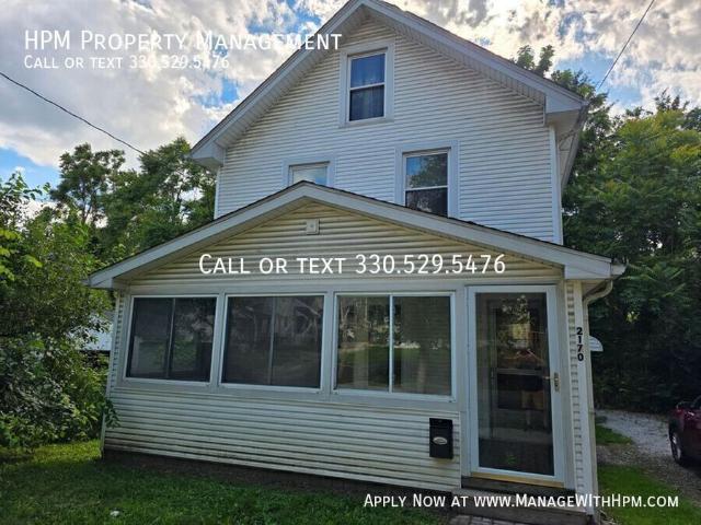 3 BR, 1 BA Apartment 2170 17th St SW, Akron, OH 44314