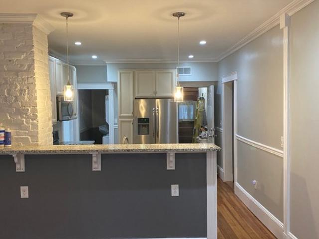 3 BR, 1 BA Apartment 21 Pond Street, Unit 2, Boston, MA 02125