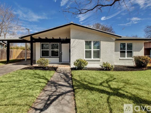 3 BR, 1 BA Apartment 2210 Bristol Dr, Austin, TX 78723